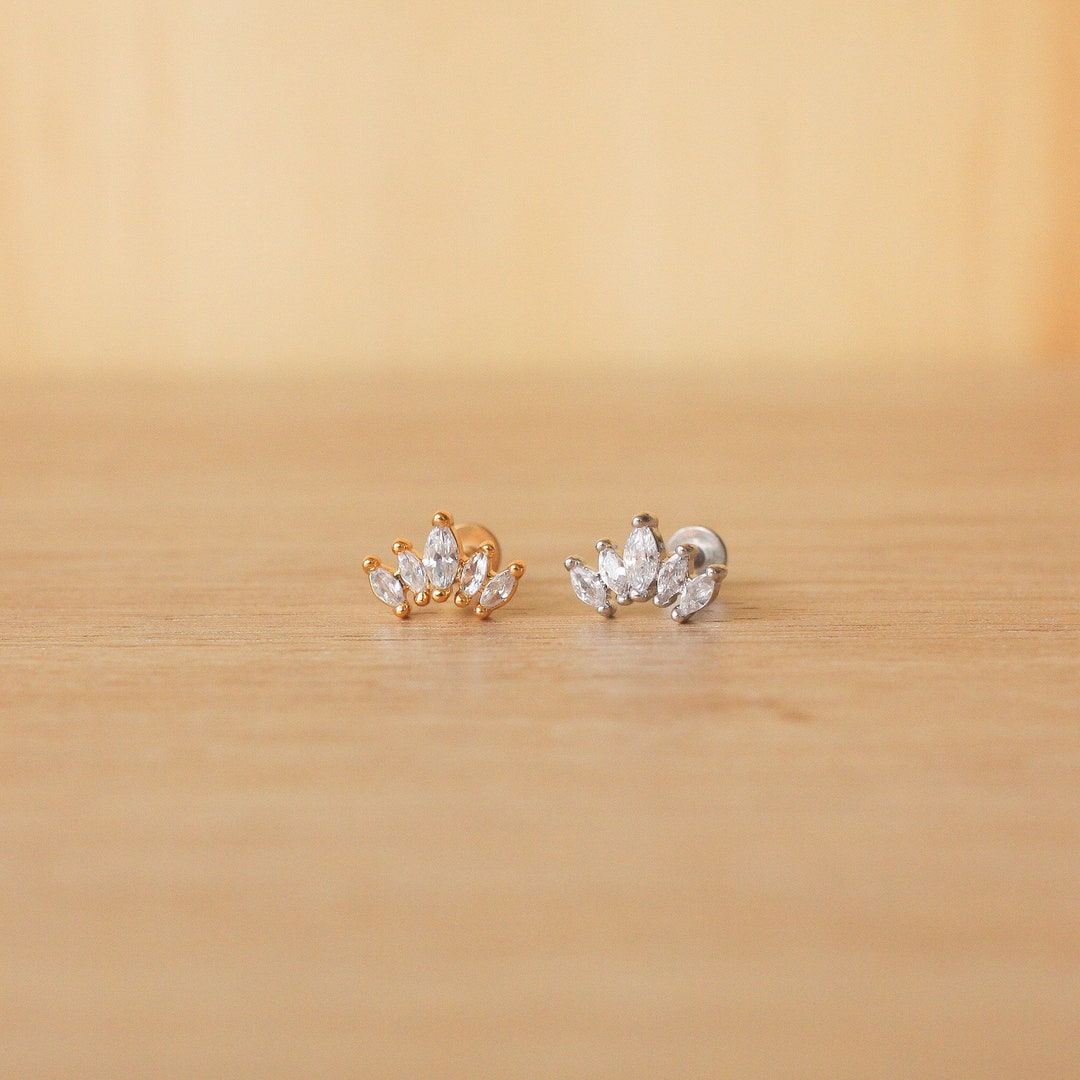 16G Mini Cute Crown Labret Stud - Tragus Earrings - Clear Gem Floral ...