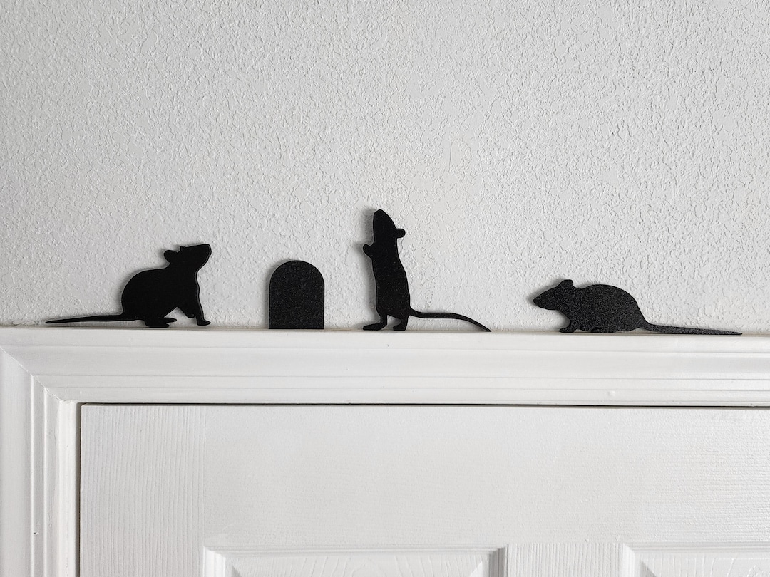 Set of Mice Door Topper | Over the Door Sign | Mouse Sign | Airbnb ...