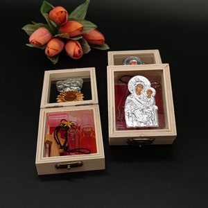 Holy Mother Wooden Boxes Beautiful Images Virgin Mary With Baby Jesus ...