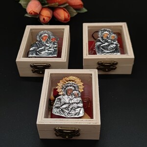Holy Mother Wooden Boxes Beautiful Images Virgin Mary With Baby Jesus ...