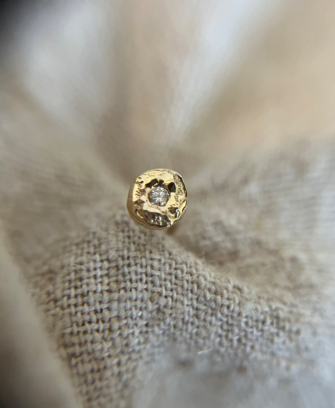 Molten Gold Screw Back Ear Stud With a Genuine Diamond Solid Recycled ...