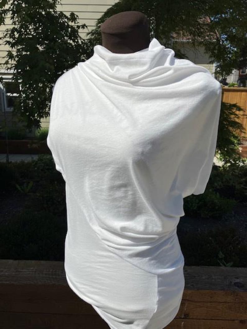 Contemporary, Asymmetrical Top. Lilac. Grey White. Burgyndy. Mauve. - Etsy