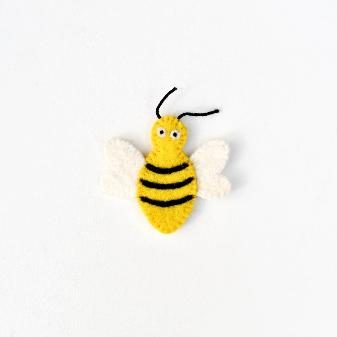 Single Felt Finger Puppet Bee - Etsy