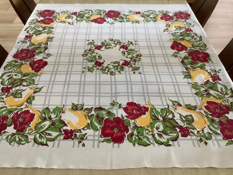 Heirloom Tuber Rose Tablecloth Vintage Table Linen Fruit & Floral ...