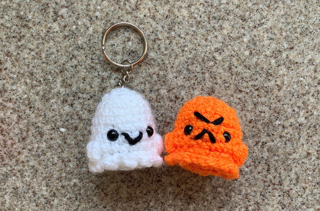 Crochet Ghost Keychain Spooky Halloween Keyring - Etsy