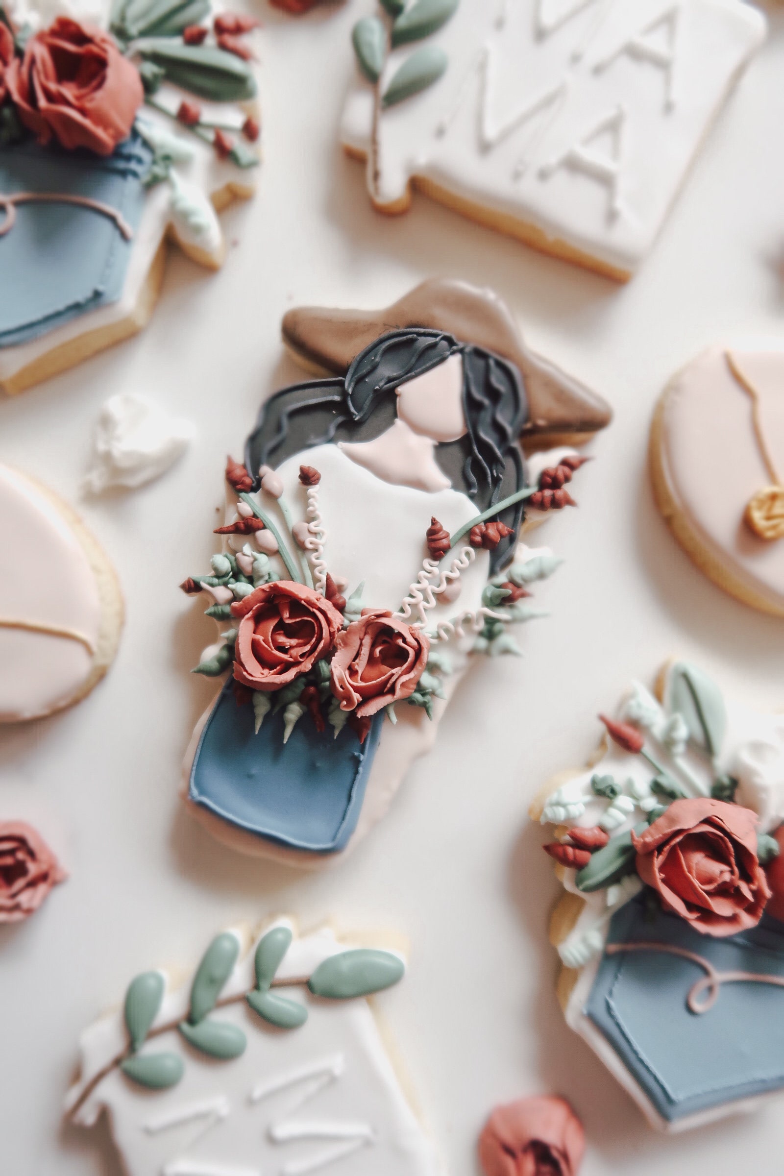 Custom Floral Letter Sugar Cookies - Etsy