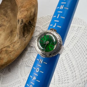 Vintage Buler Green Dial Finger / Ring Watch 17 Jewels Swiss Manual ...