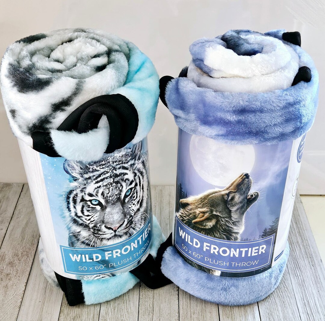 Set of 2 Wolf and White Siberian Tiger Thick Winter Wild Frontier ...
