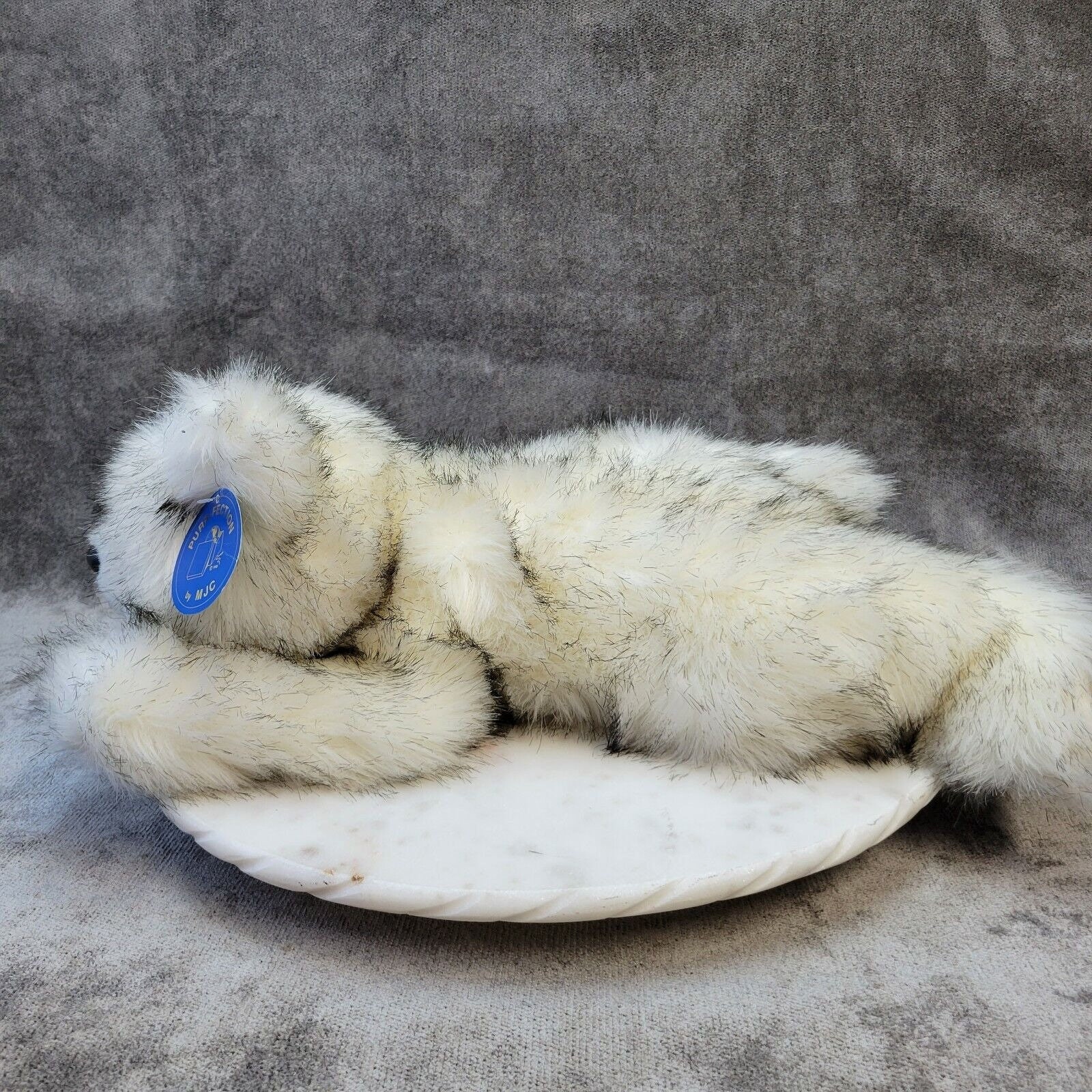 Vintage 1988 MJC Purr-fection Bear Plush White Black Blend Laying Down ...