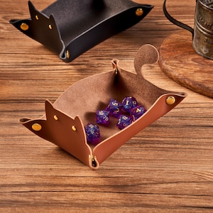 Engraved Leather Tray, DND Dice Tray, Dungeons and Dragons ...