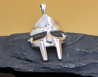 Silver mf doom chain - Etsy.de