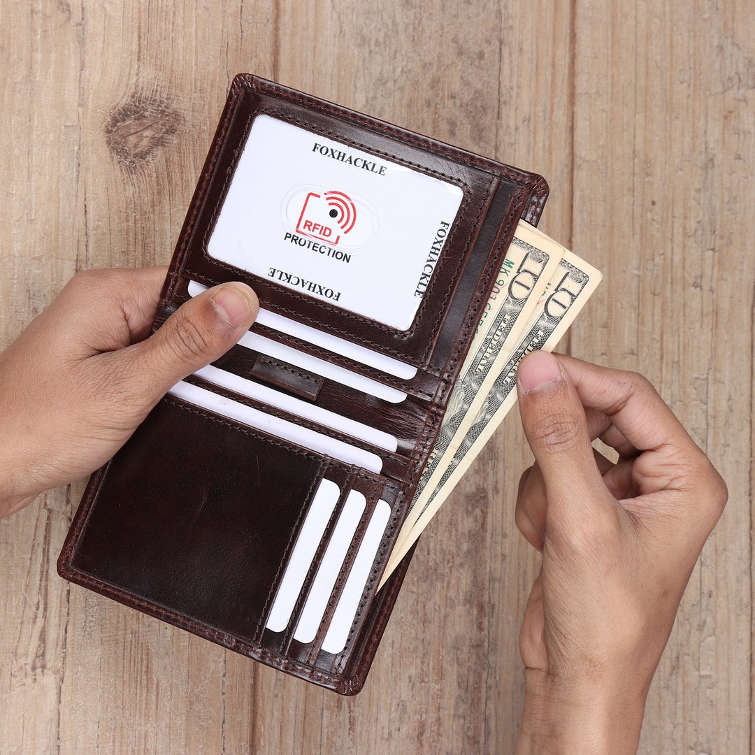 Slim Bifold Leather Wallet for Men With Secret Hidden Pocket, Dedicated ...