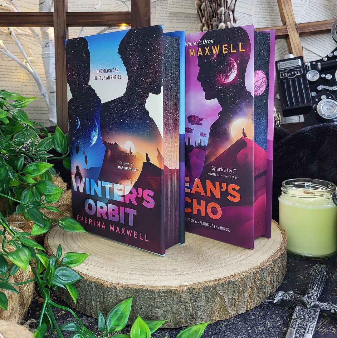 Set Winter's Orbit/ Ocean's Echo - Etsy