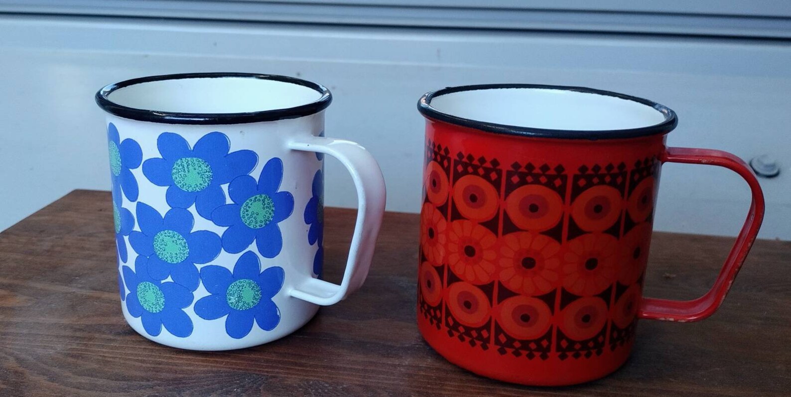 Finell Arabia Sinivuokko and Kehrä Enamel Mugs Finland Arabia ...
