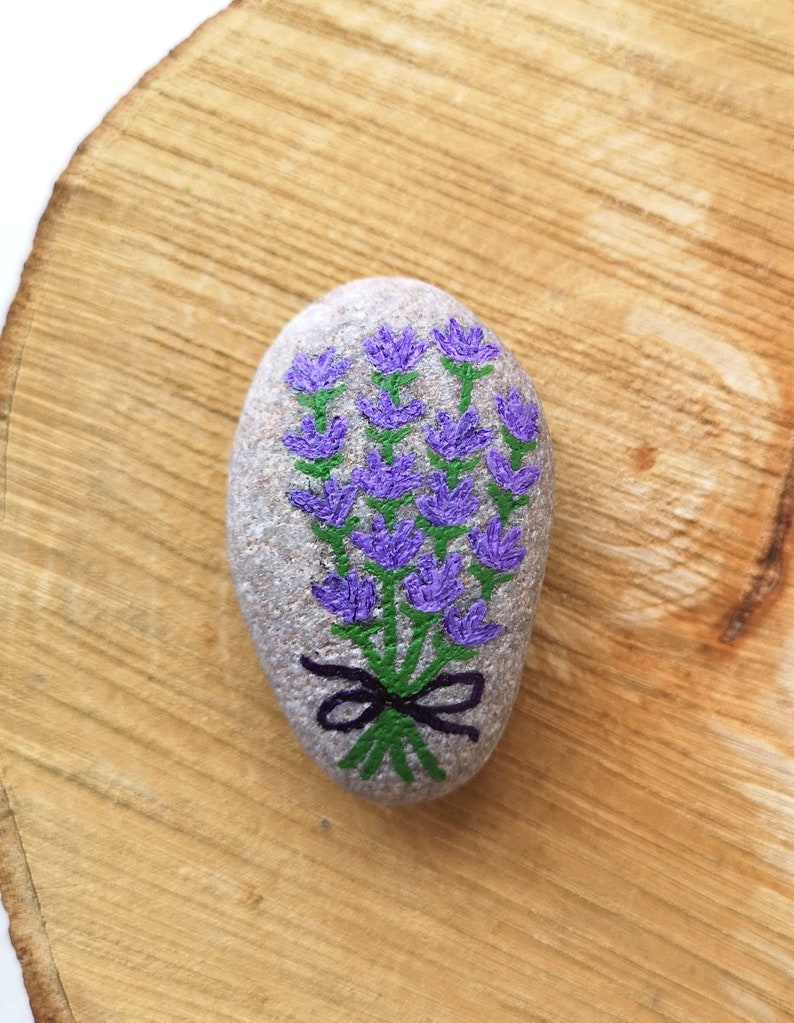 Painted Stones, Painted Lavender Stones, Painted Flower Stones, Painted ...