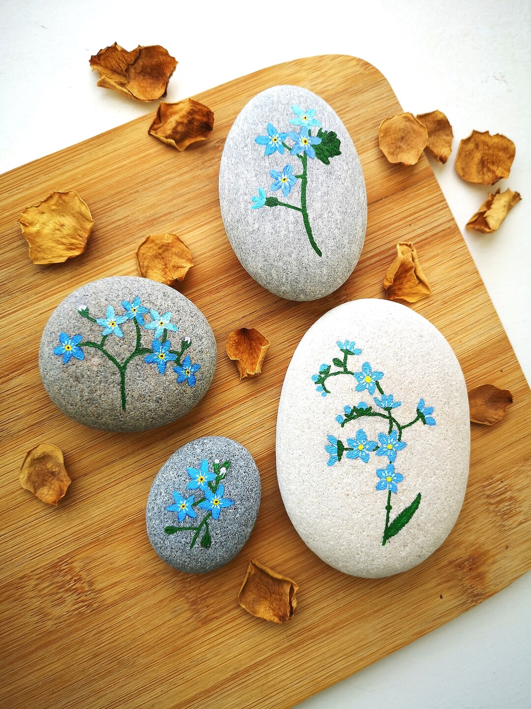 Painted Stones, Painted Forget Me Not Stones, Painted Flower Stones ...