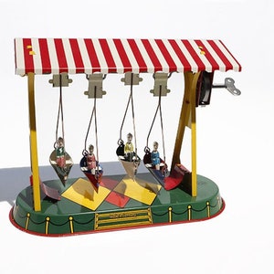 Große Schiffschaukel. Blechspielzeug / Retro / Aufziehspielzeug ...