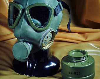 Vintage Hungarian M70 Gas Mask 40mm Filter Included. | Etsy
