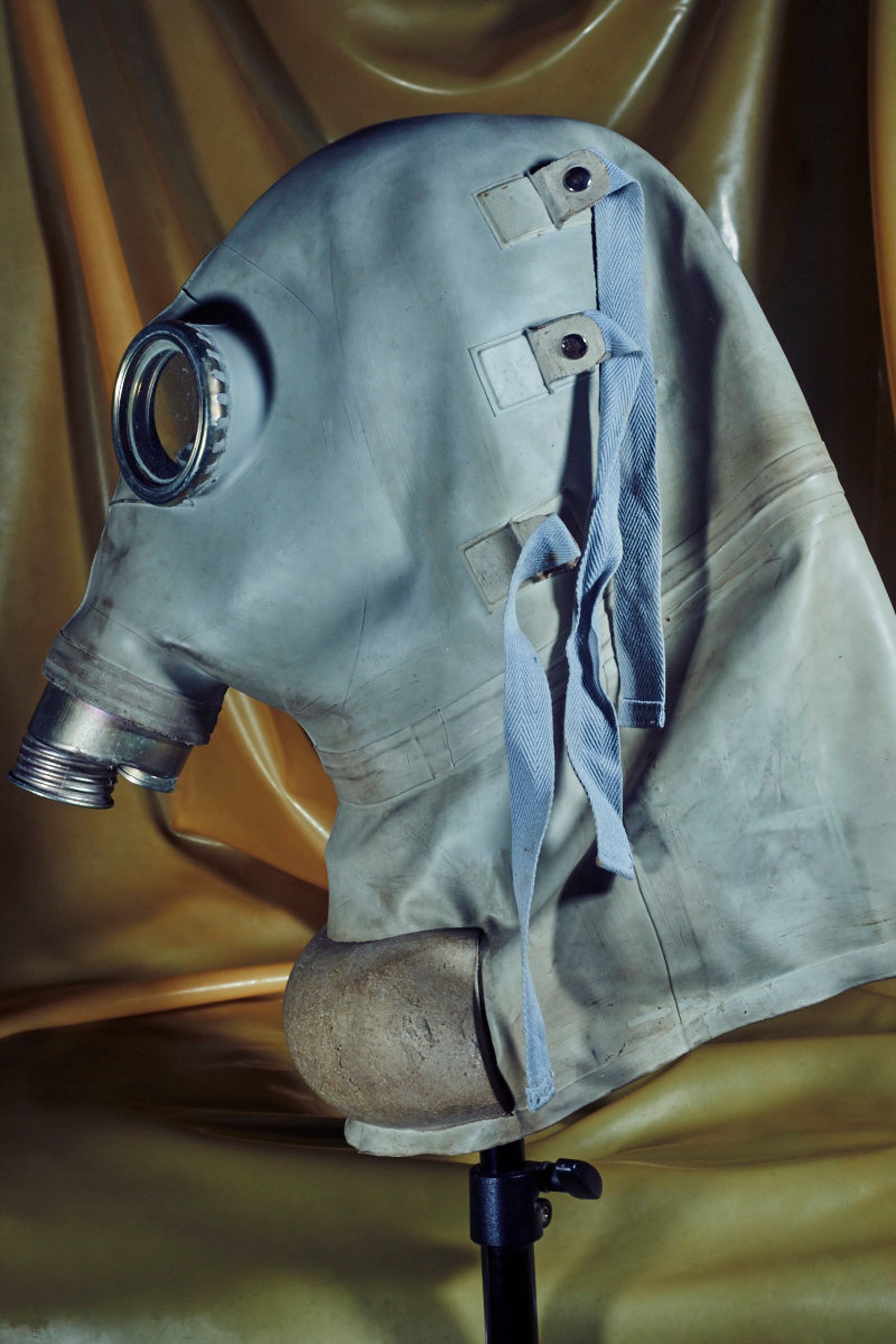 Vintage & Very Rare Soviet SR1 Gas Mask for Head Wound Cases - Etsy