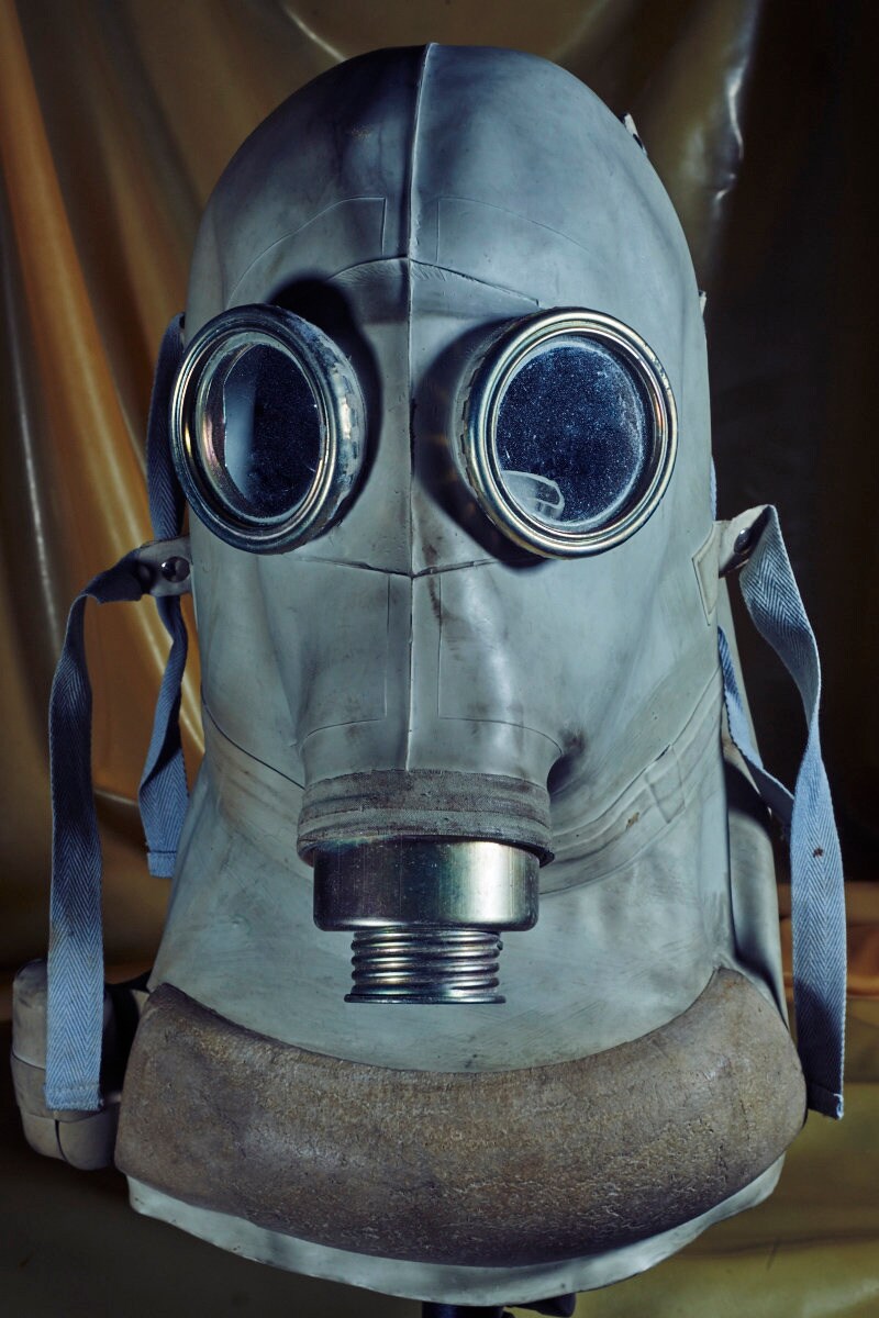 Vintage & Very Rare Soviet SR1 Gas Mask for Head Wound Cases - Etsy