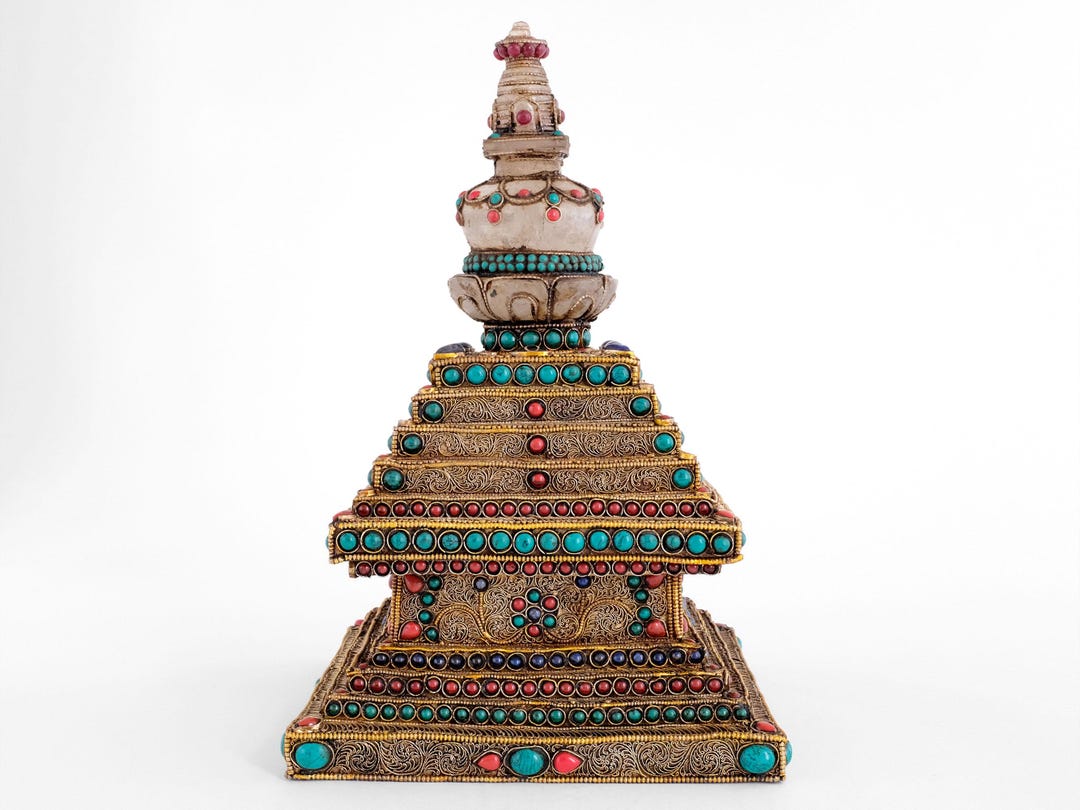 Stupa, Chorten, Symbol of the Buddhist Universe. Crystal Chaitya and ...