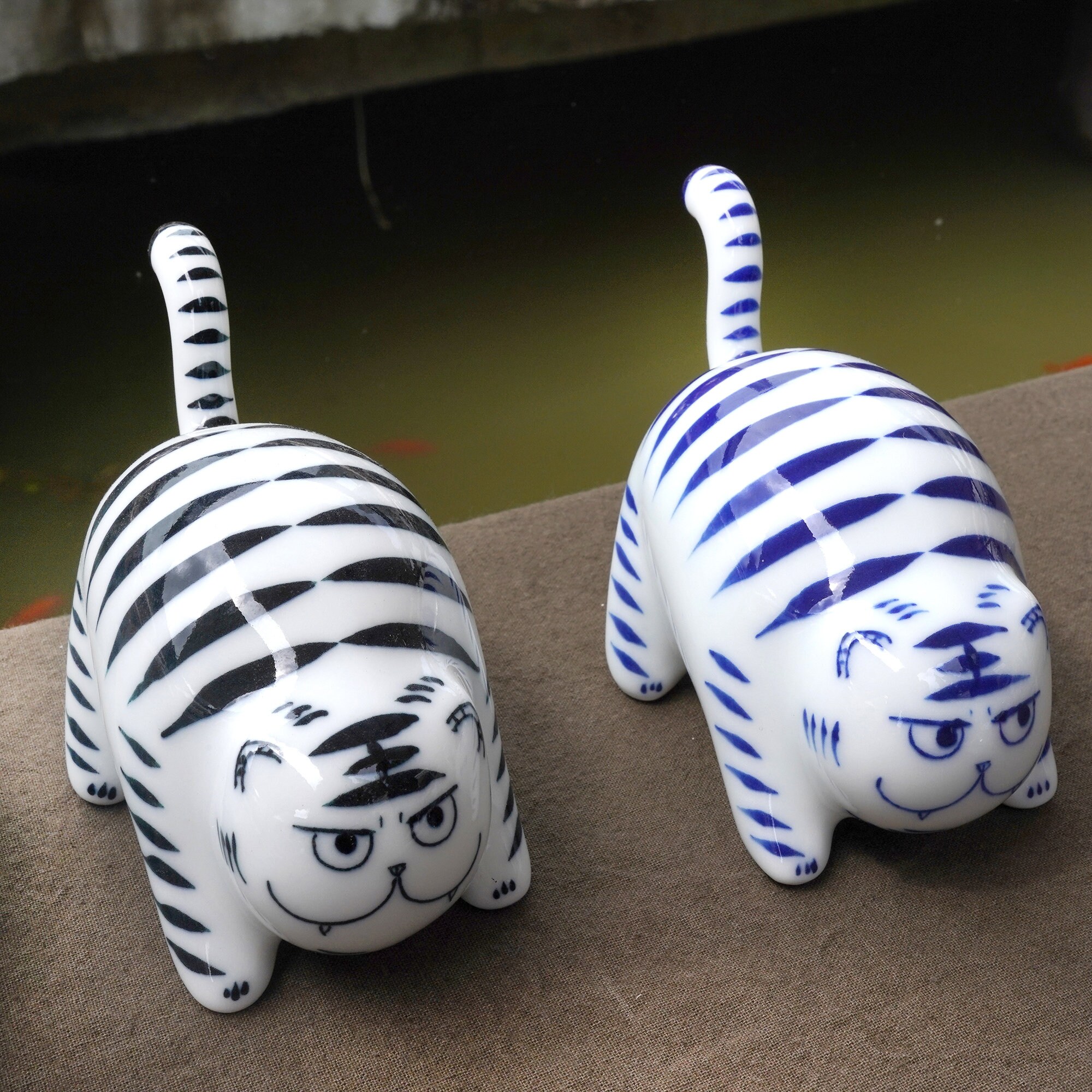 Blue and White Tiger Figurine, Ceramic Tiger, Christmas Gift, Ceramic ...