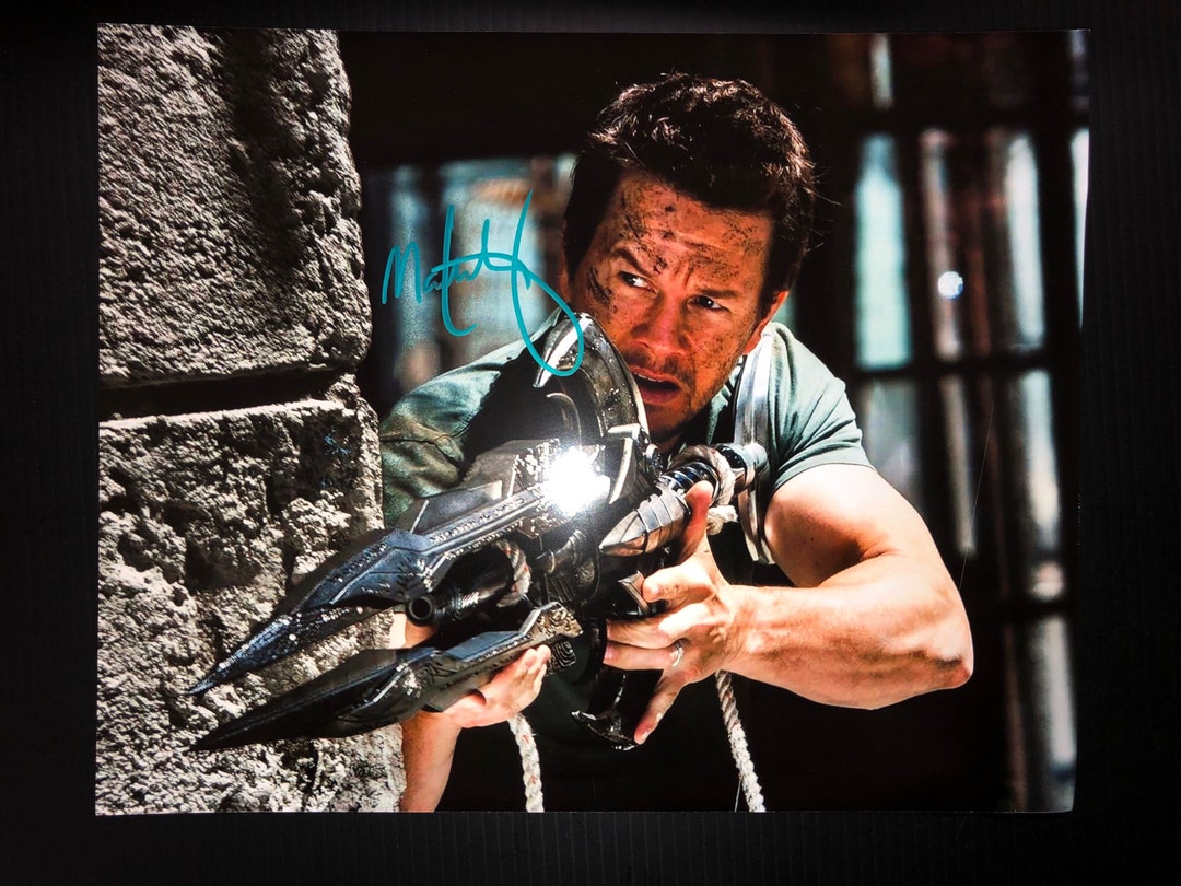 MARK WAHLBERG Hand Signed Autograph 8x10 Photo With COA - Etsy