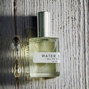 Water Signs Perfume for Women an Ocean Fresh Fragrance With Refreshing ...