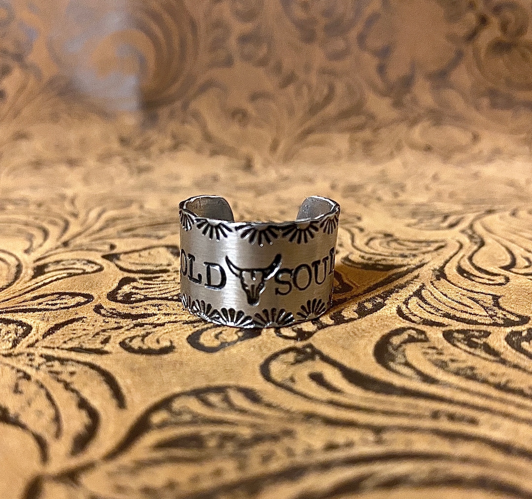 Old Soul, Thick Band, Bull Skull, Ring - Etsy