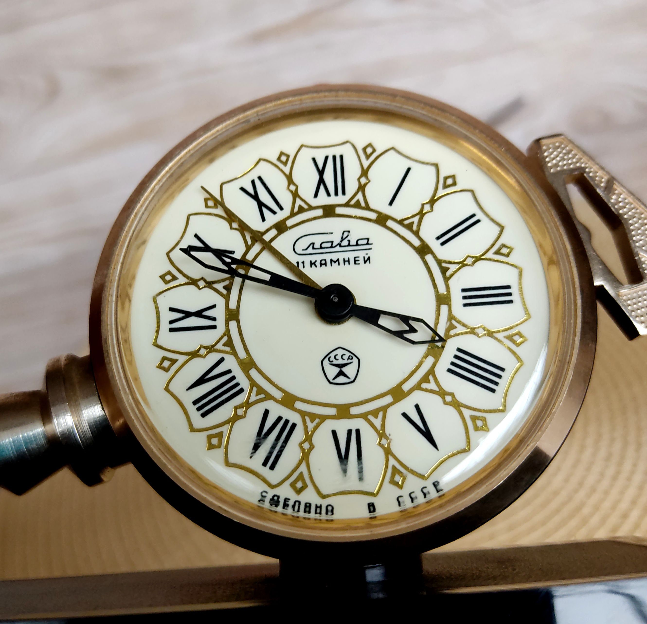 Vintage table clock Slava. Clock Key. Table clock with alarm. | Etsy