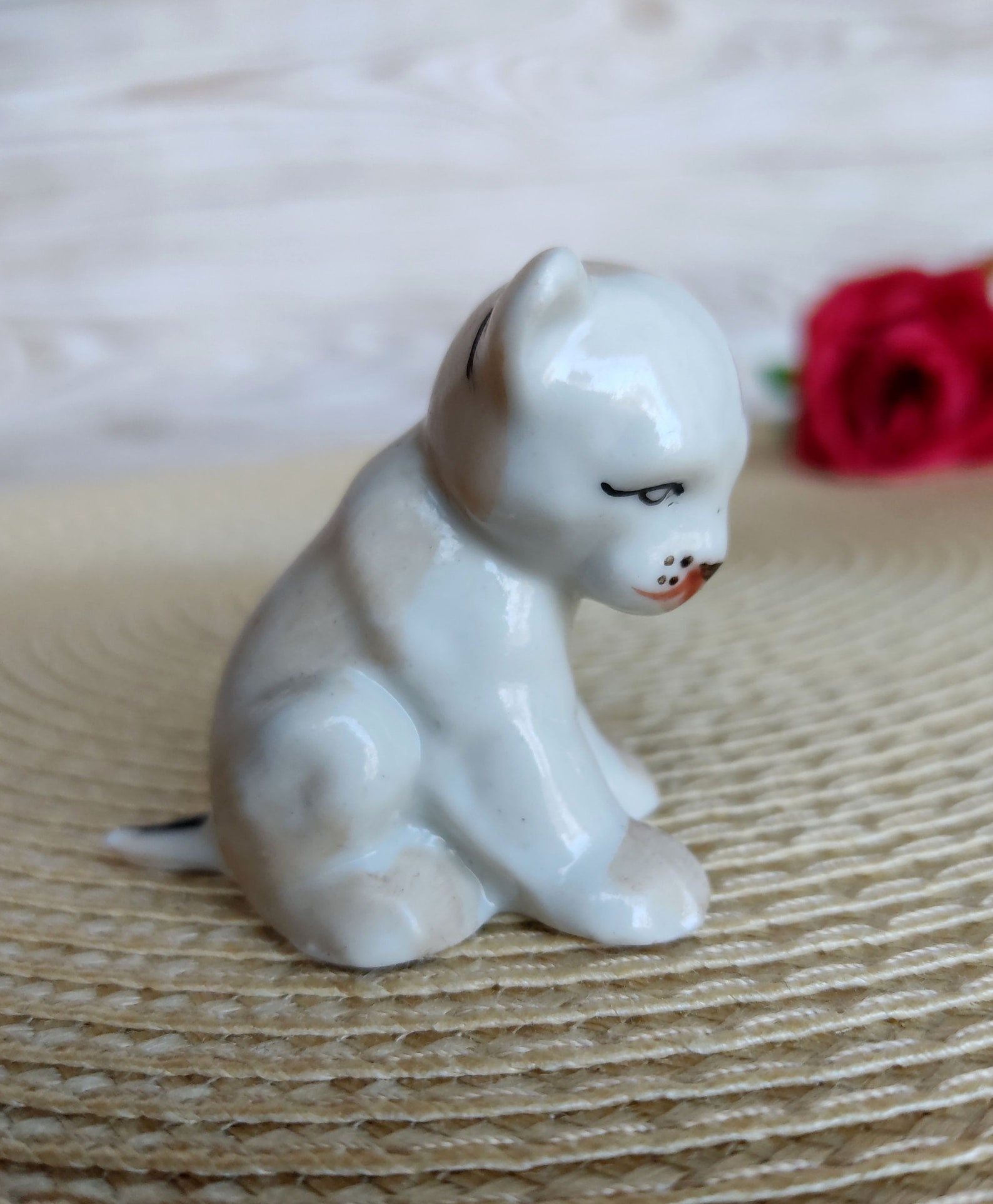 Little Porcelain Lion Cub Little Lion Figurine Porcelain ZHK Figures of ...