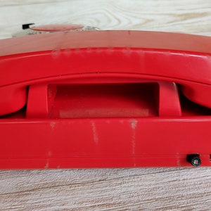 Old Rotary Dial Telephone Vintage Red Phone Retro Telephone Red Desktop ...