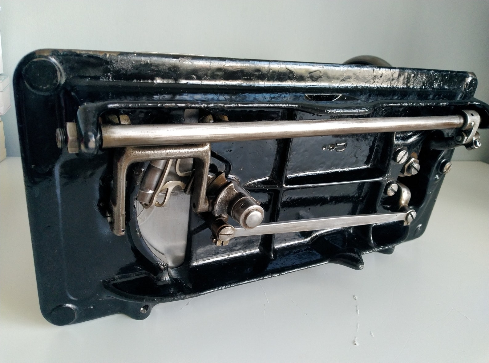 Vintage Singer Sewing Machine, Made in 1907, Antique, Hand Cranked, for ...