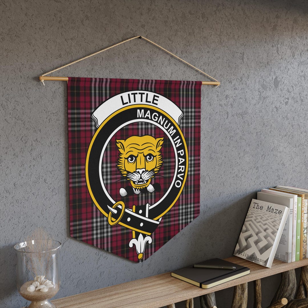 Little Clan Crest Tartan Pennant: Scottish Heraldry, Wall Decor, Family ...