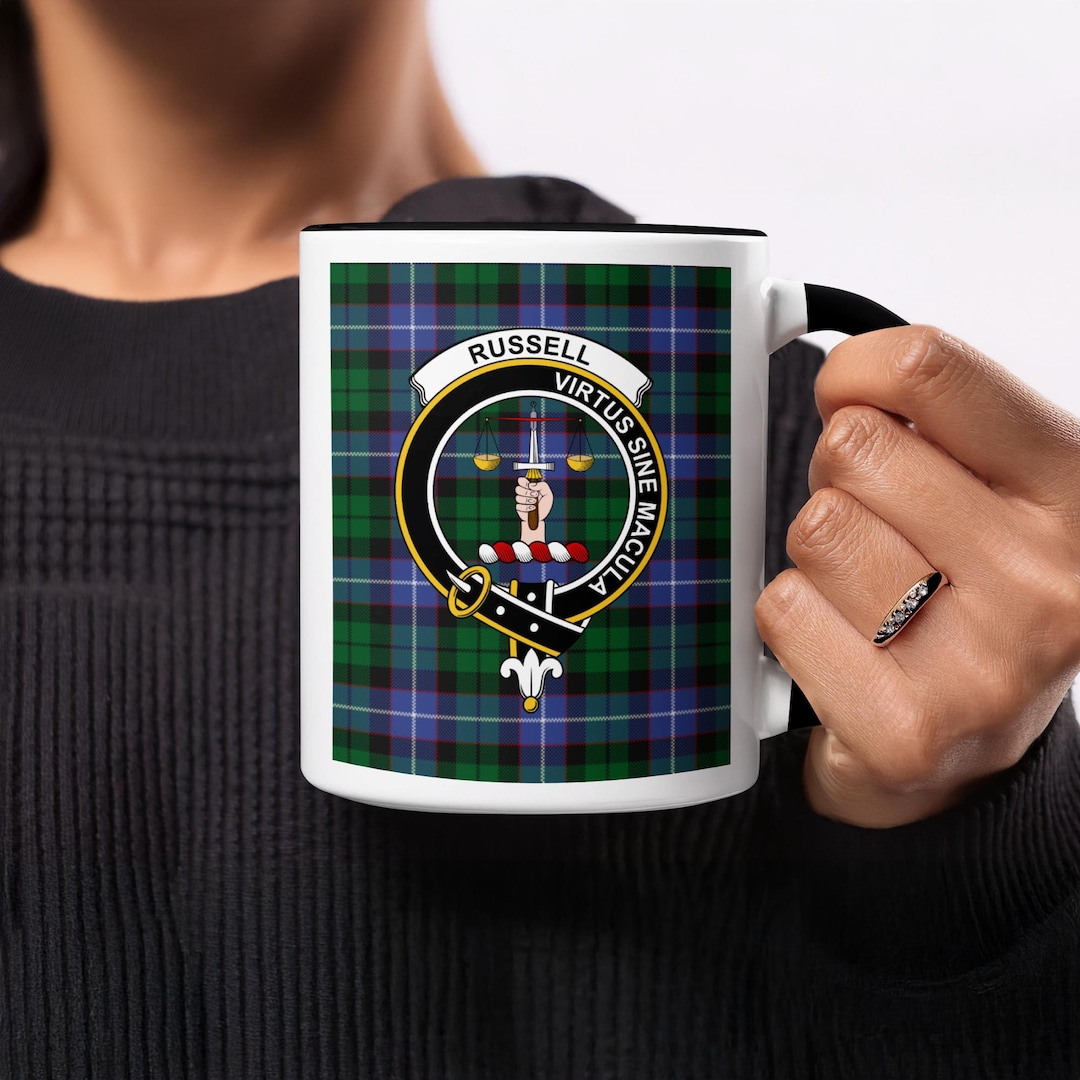 Russell Clan Tartan Insignia, Family Crest, Scottish Heraldry, Coat of ...