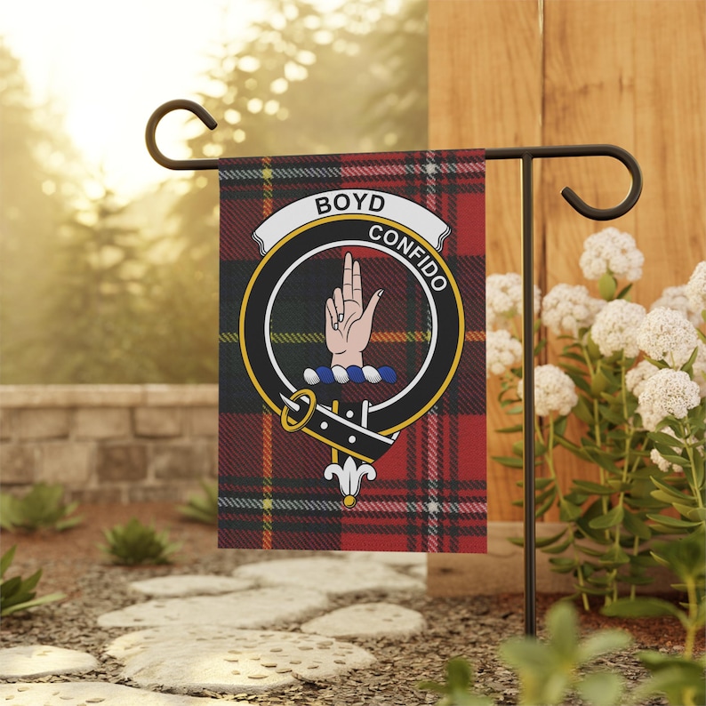Boyd Scottish Clan Crest Garden Banner Flag, Confido Motto Garden Flag ...