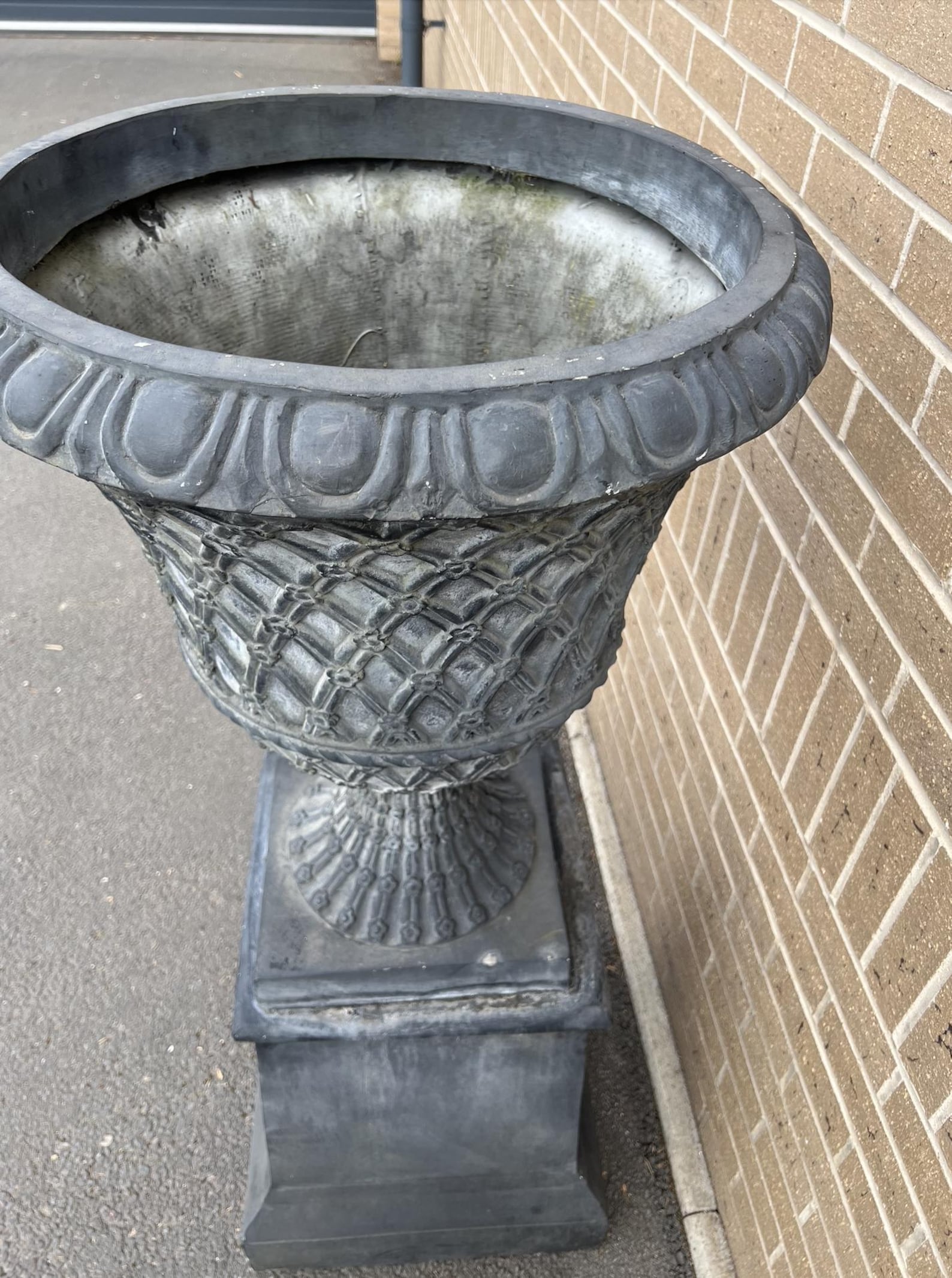 Grey Urn and Plinth Antique Grey Stone Painted Urns Resin Fibreglass ...