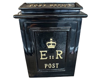 Royal Mail Wall ER Postbox Letter Box Queen Elizabeth Tribute Post Box ...