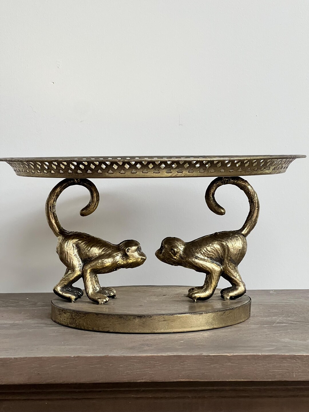 Gold Serving Display Stand Monkey Side / Stand Display Monkey Display ...