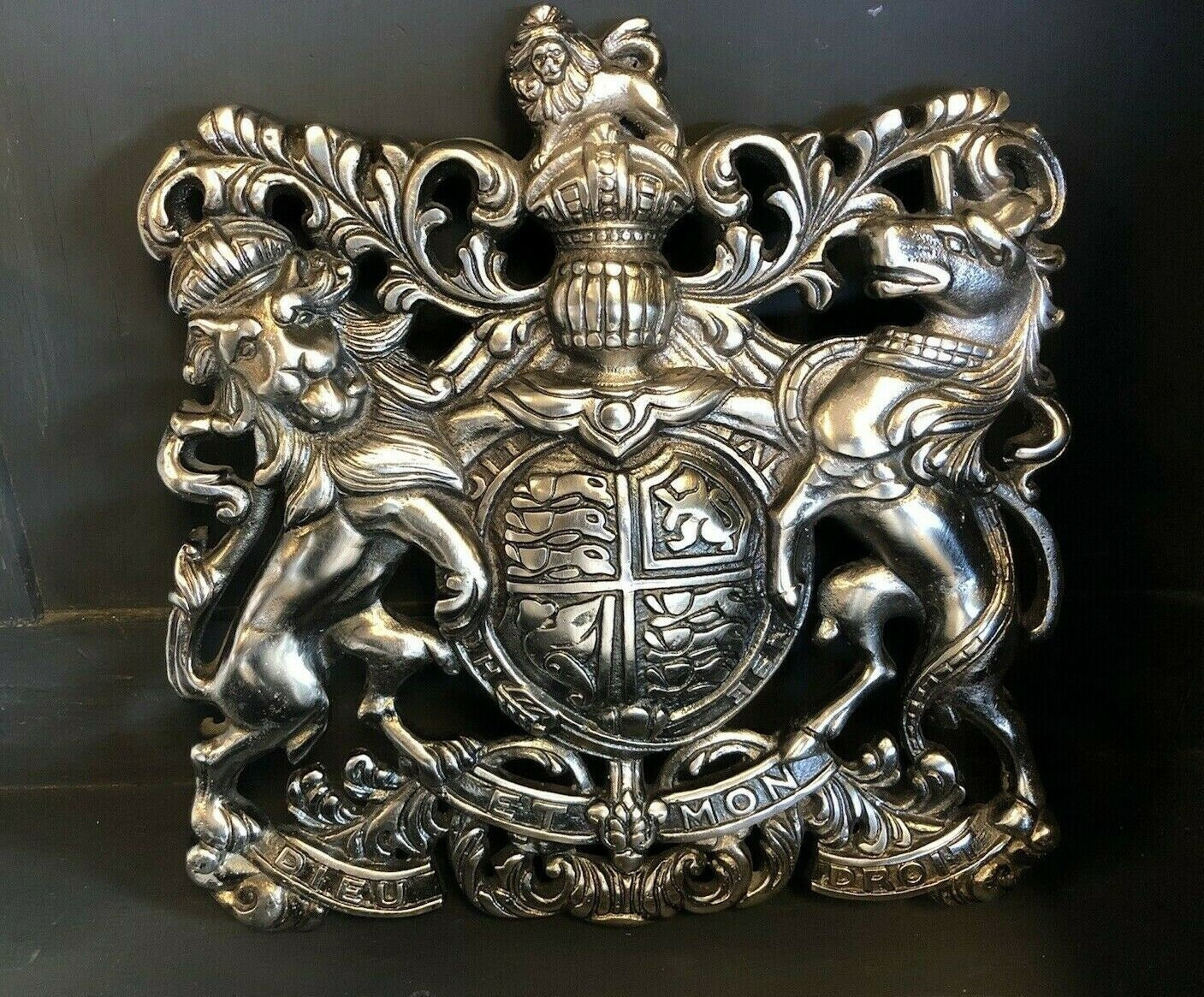 Royal Coat of Arms Pewter Silver Finish Queens Jubilee Metal - Etsy