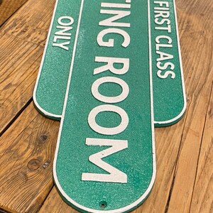 First Class Waiting Room Green Cast Iron Wall Plaque Man Cave Gift Wall ...