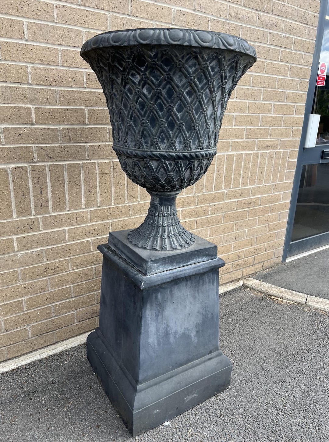 Grey Urn and Plinth Antique Grey Stone Painted Urns Resin Fibreglass ...