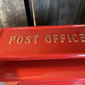 Royal Mail Wall ER Postbox Letter Box Queen Elizabeth Tribute Post Box ...