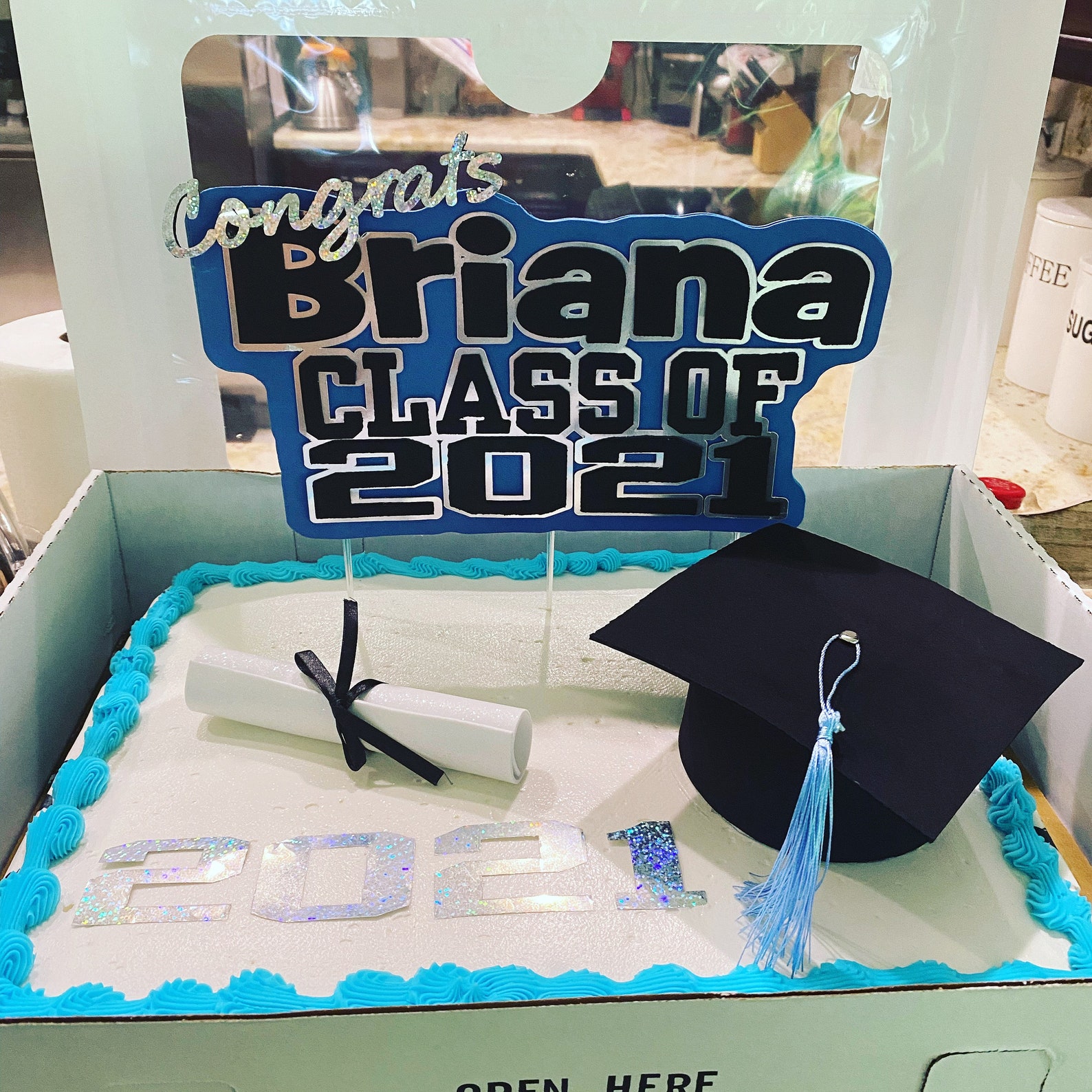Graduation Cake Topper, Grad Hat and Scroll - Etsy