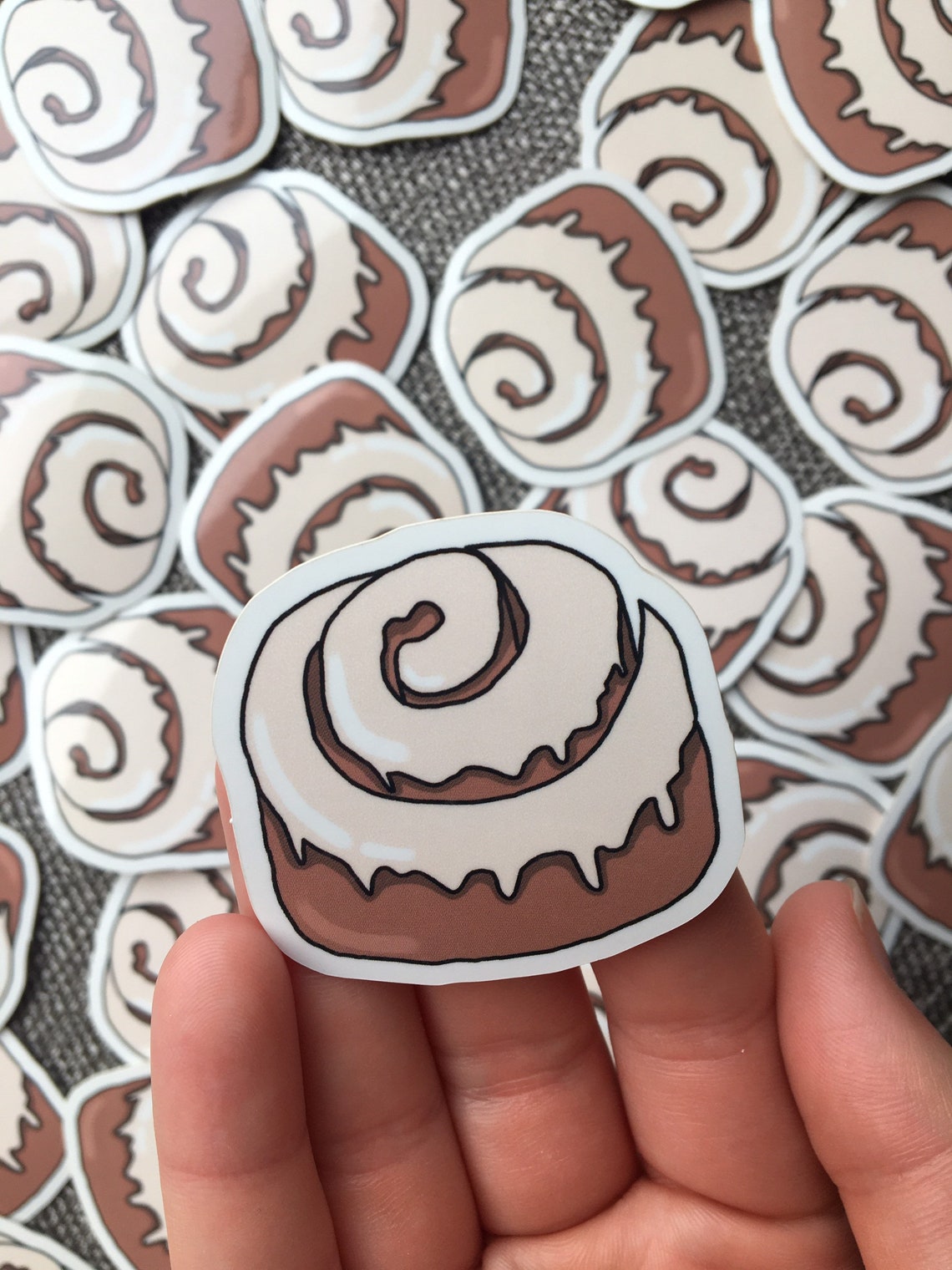 Cinnamon Roll Cute Sticker, Vinyl Waterproof Cartoon Dessert Sweet Bun ...