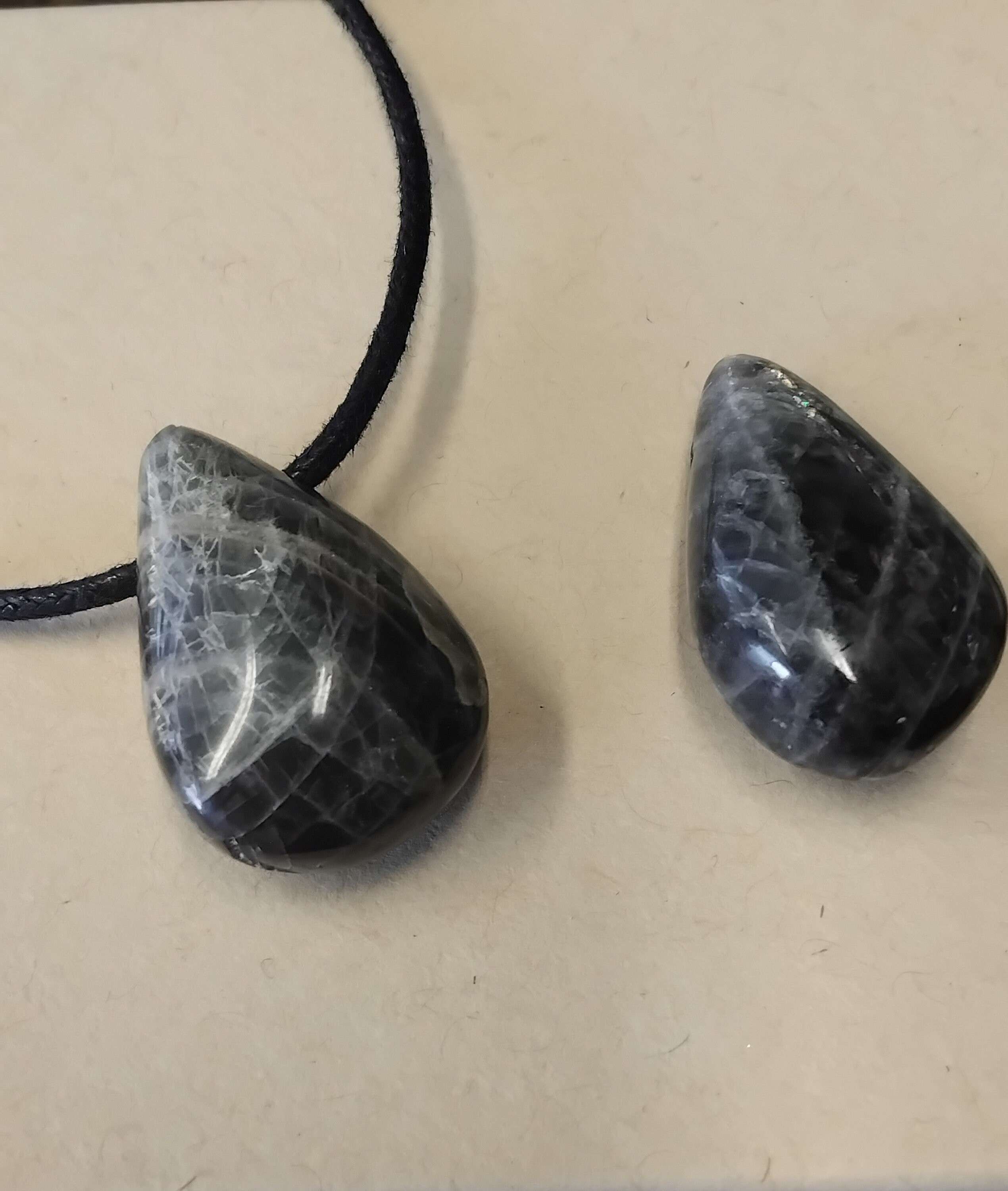 Black moonstone pendant store