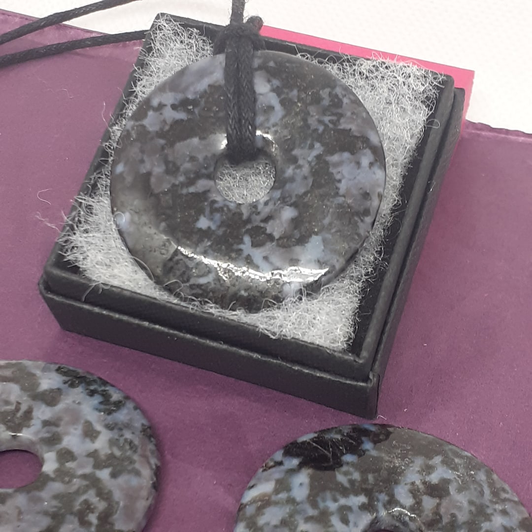 Gabbro Mystic Merlinite-donut 40 Mm Black Cord-creativity-stone of ...