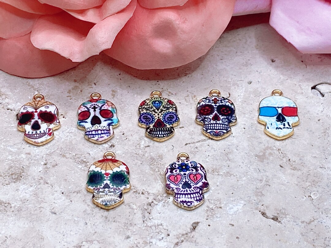 Skull Charms Halloween Day of the Dead Charms (2pcs) GOLD Tone Listing ...