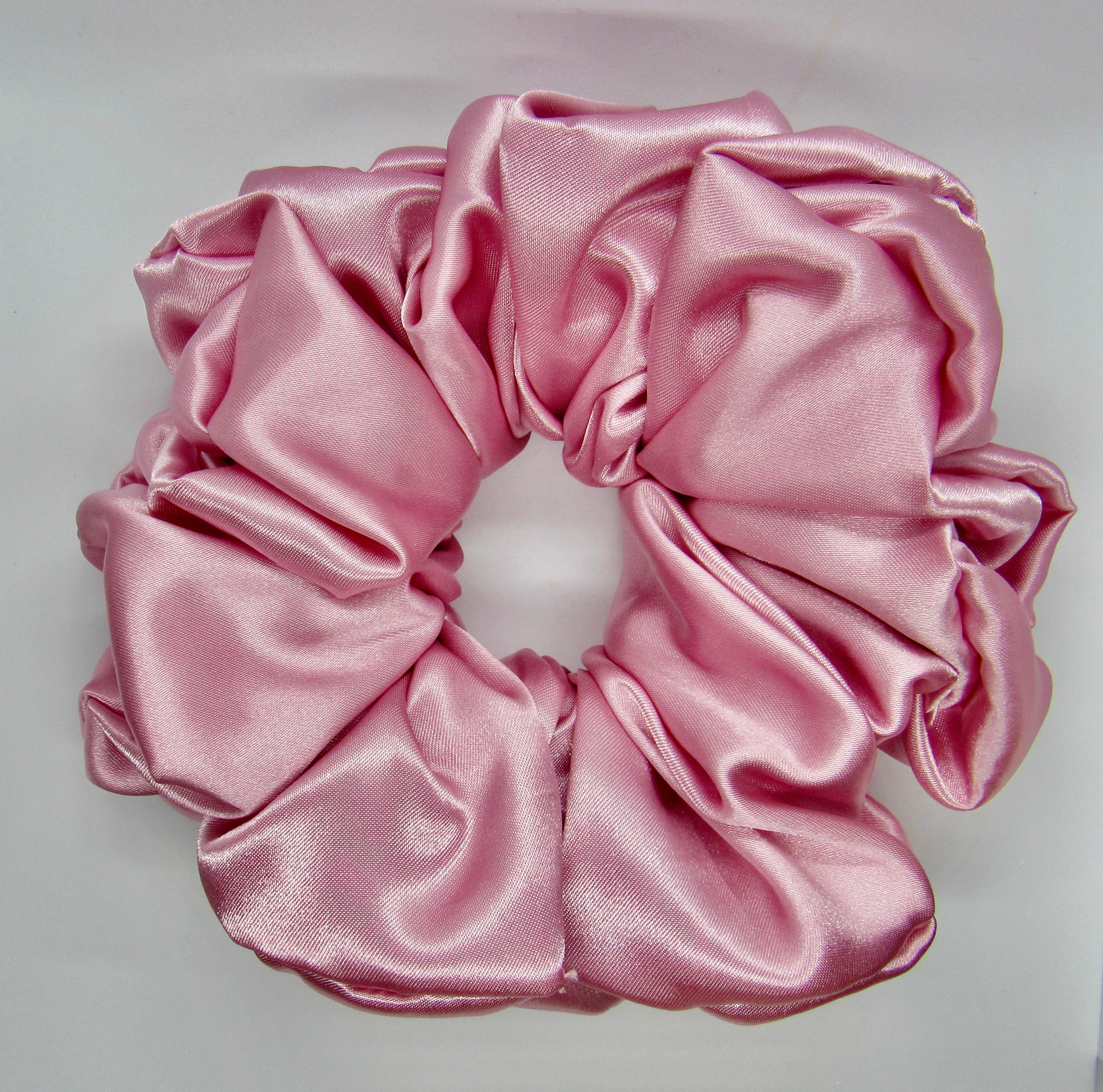 Big fluffy soft pink satin hair scrunchies - Etsy Italia