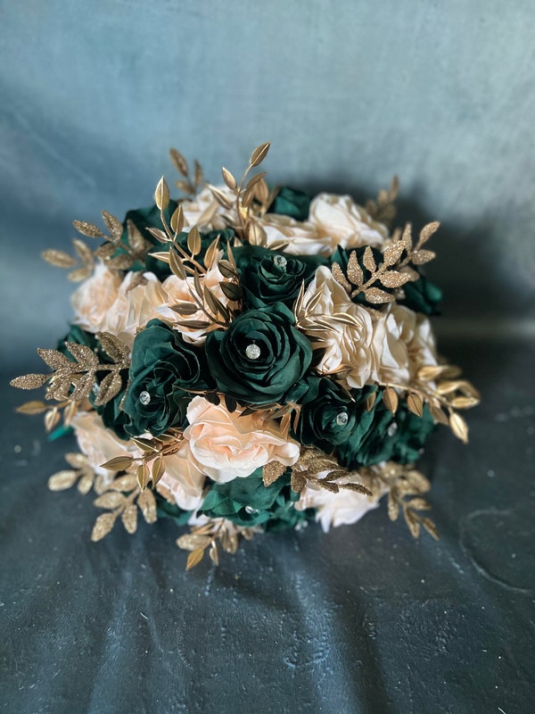 EMERALD Green Bridal Bouquet Hunter Green Ivory Roses With - Etsy